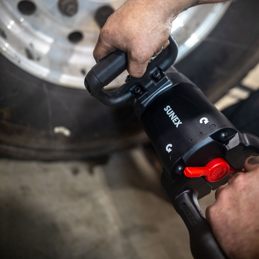 1" Drive Magnesium Composite Impact Wrench with 6" Extended Anvil ...